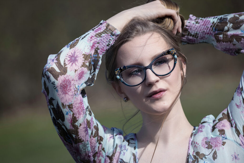 Let Your Frames Make A Spectacle Visualeyes Yourself in the Perfect ...