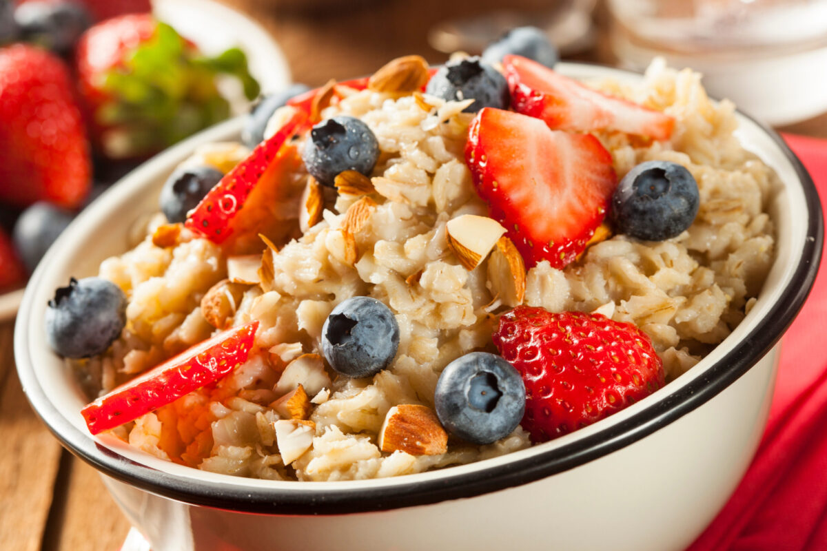 Why You Should Eat Oatmeal! - Buffalo Healthy Living Magazine